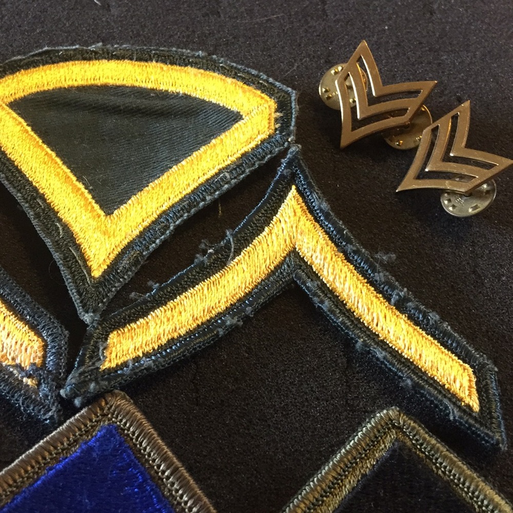 Vintage Us Army Insignia Pins And Patches - Gem